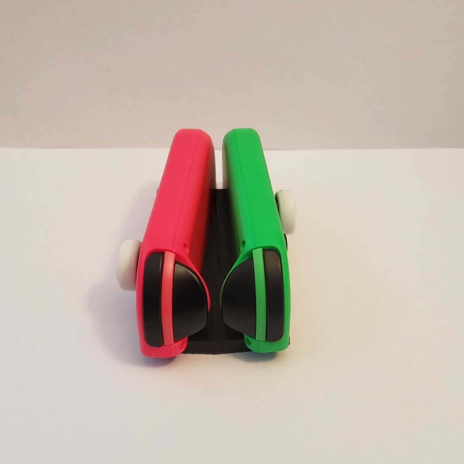 One Handed Joy-con Grip - Rightie - Nintendo Switch - Easy to Use ...