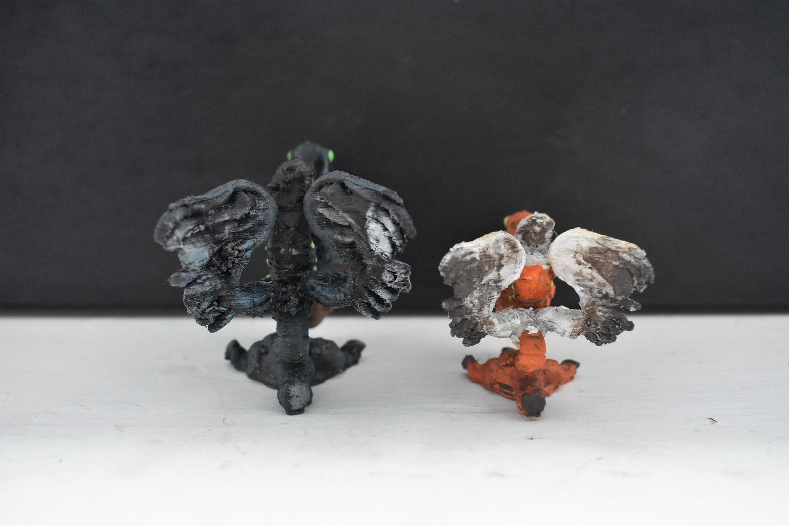 Pelican Eels, Mini Monster Figurines, Glow in the Dark, Hand-painted 3d ...