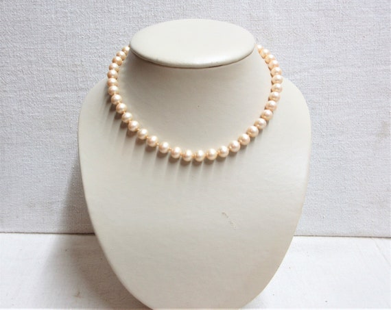 Vintage Marvella Knotted Pearl Necklace. 14" long. Kn… - Gem