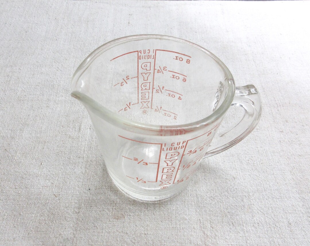 Vintage PYREX Measuring Cup, One Cup Capacity From the 1950s or 1960s ...