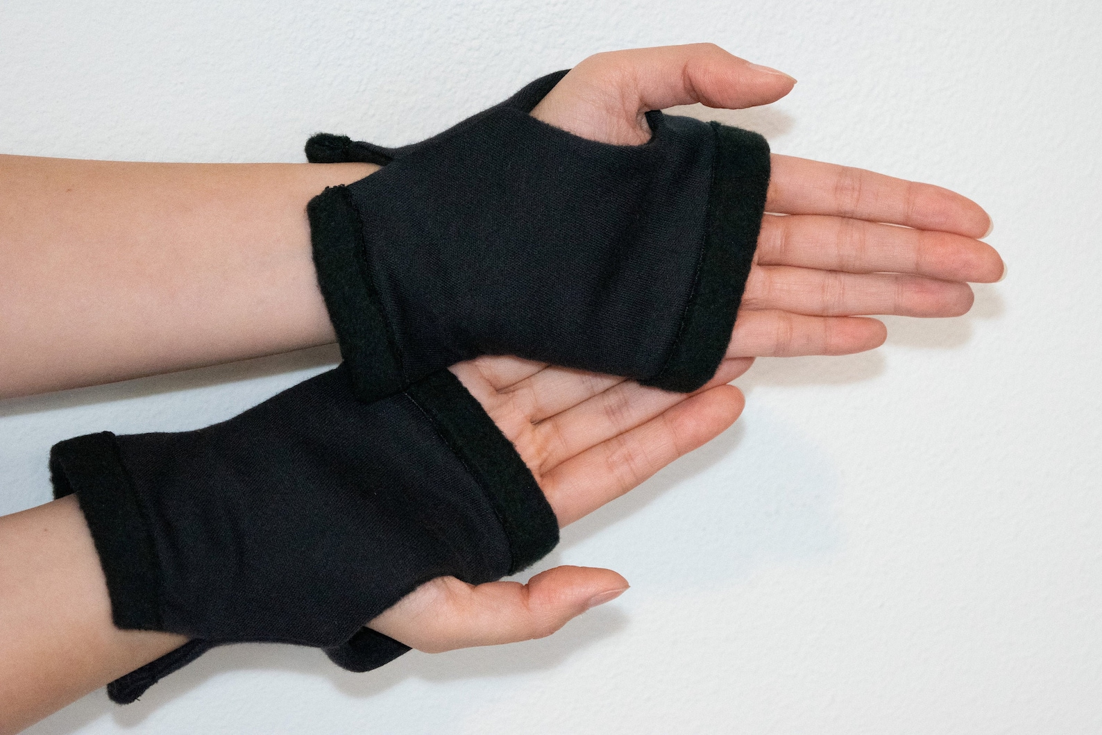 Organic Cotton Basic Black Computer Gloves, Texting Glove, Hand Warmers ...