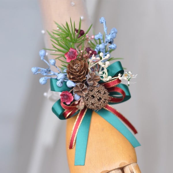 Christmas Corsage - Etsy