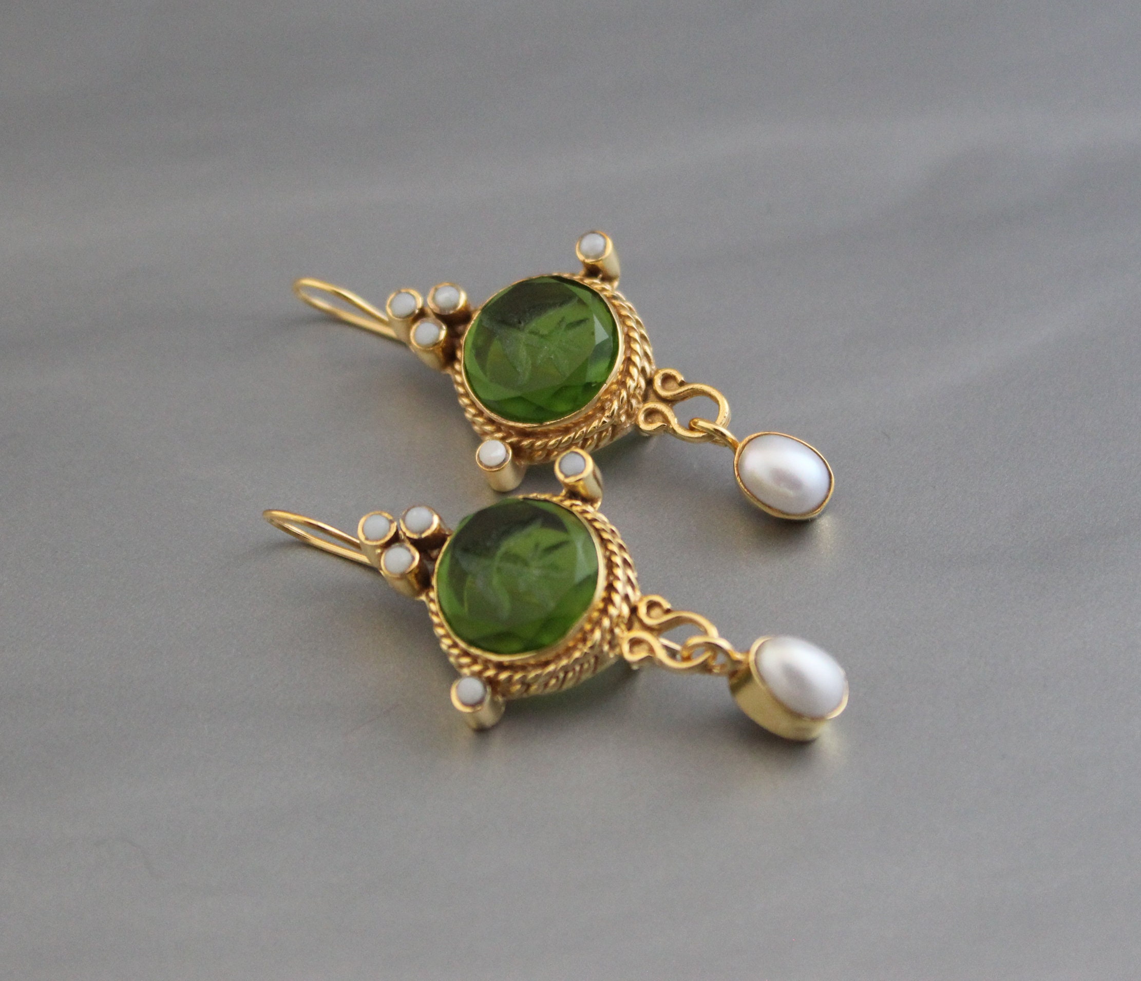 Small Green Intaglio Earrings, Intaglio Crystal Earrings, Vintage ...