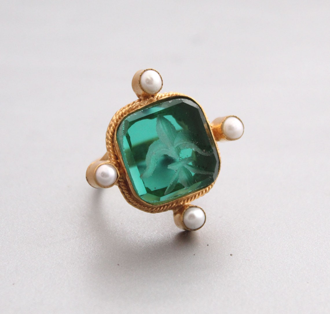 Intaglio Ring, Crystal Ring, Green Stone Ring, Ancient Ring, Vintage ...