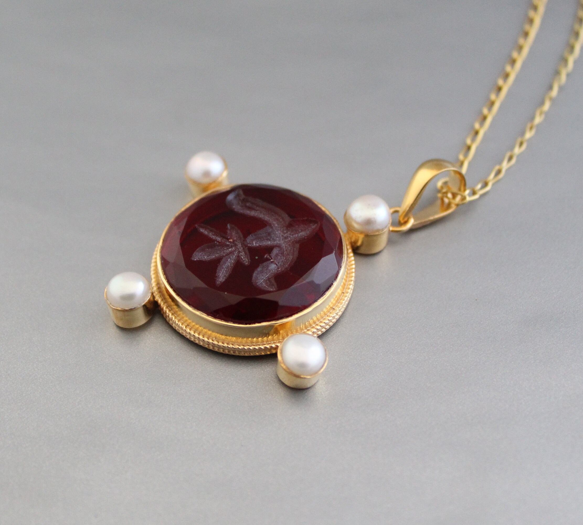 Victorian Woman Intaglio Necklace, 18K Gold Necklace, Vintage Romantic ...