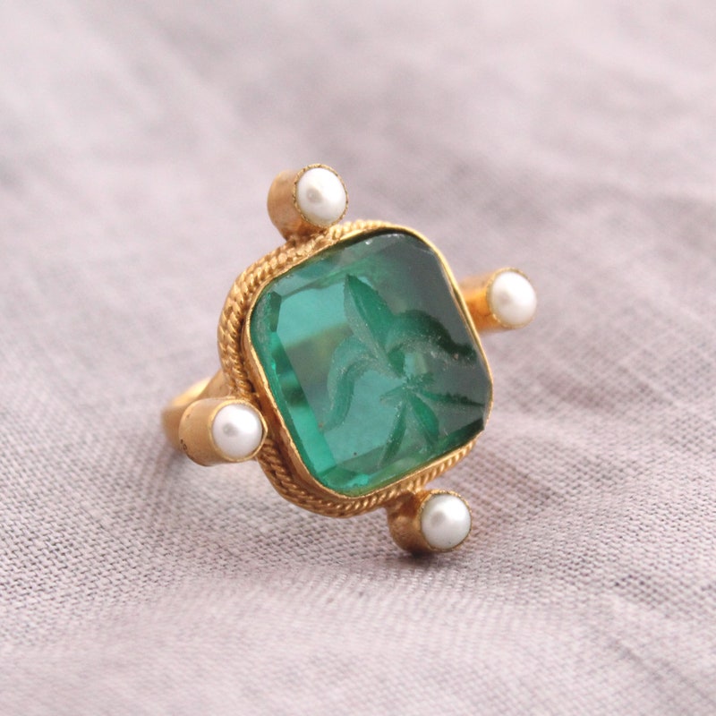 Green Stone Ring - Etsy