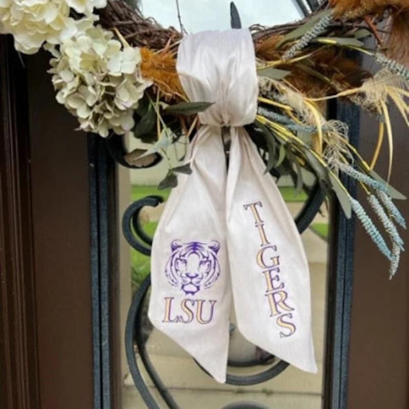 Tiger Wreath - Etsy