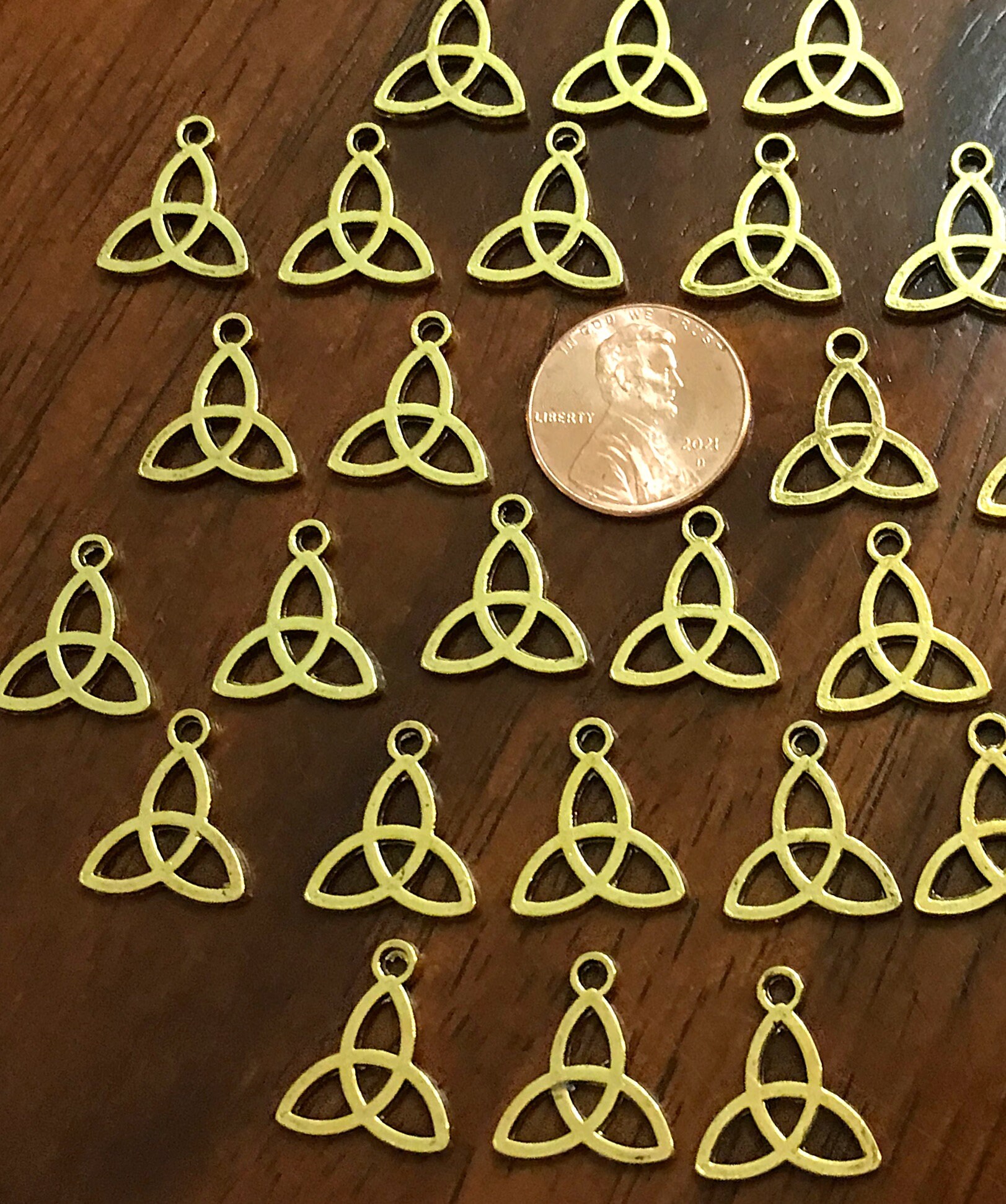 20pcs Trinity Knot Charms Antique Gold Celtic Knot Charms - Etsy