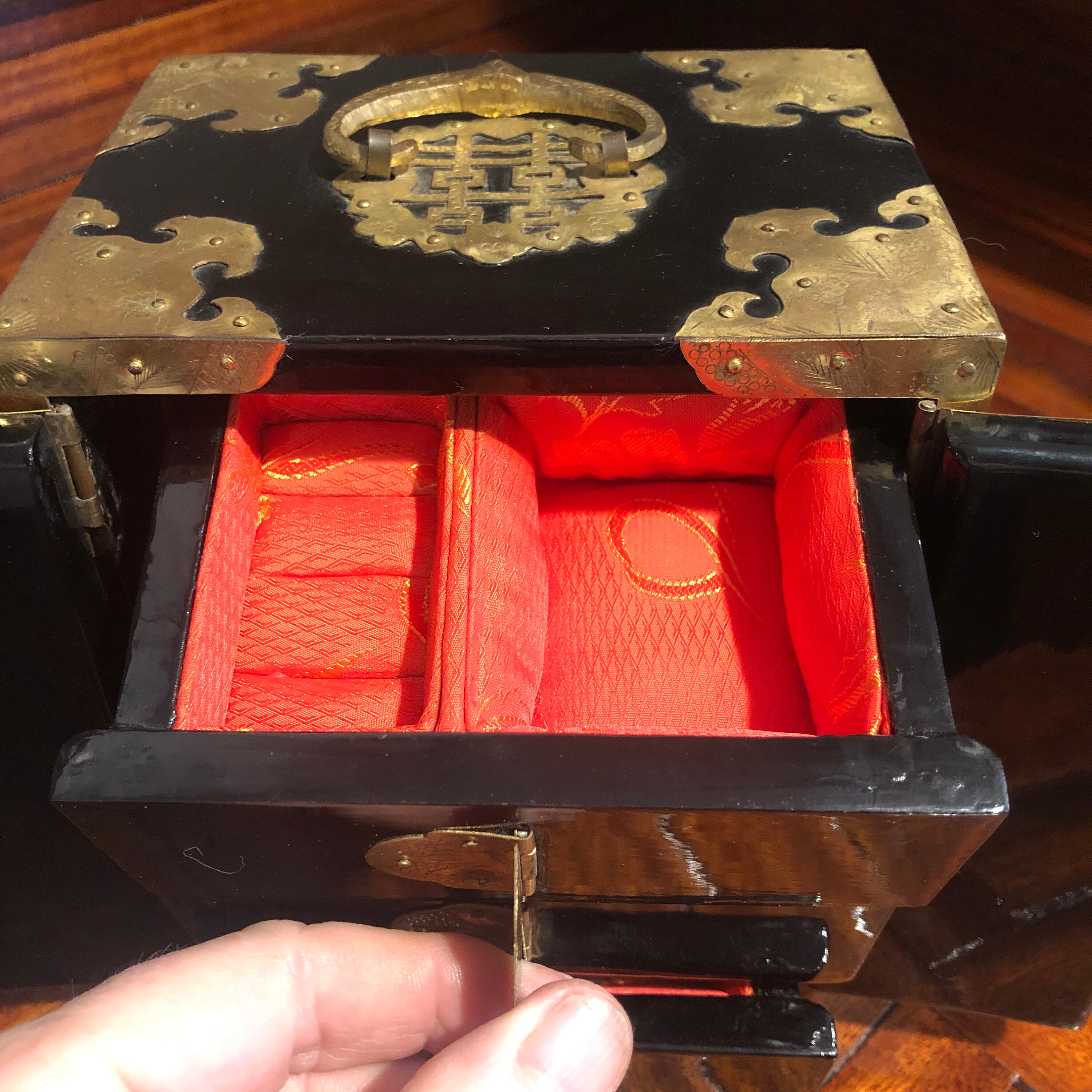 Vintage Chinese Lacquered Jewelry Box/free Shipping! - Etsy