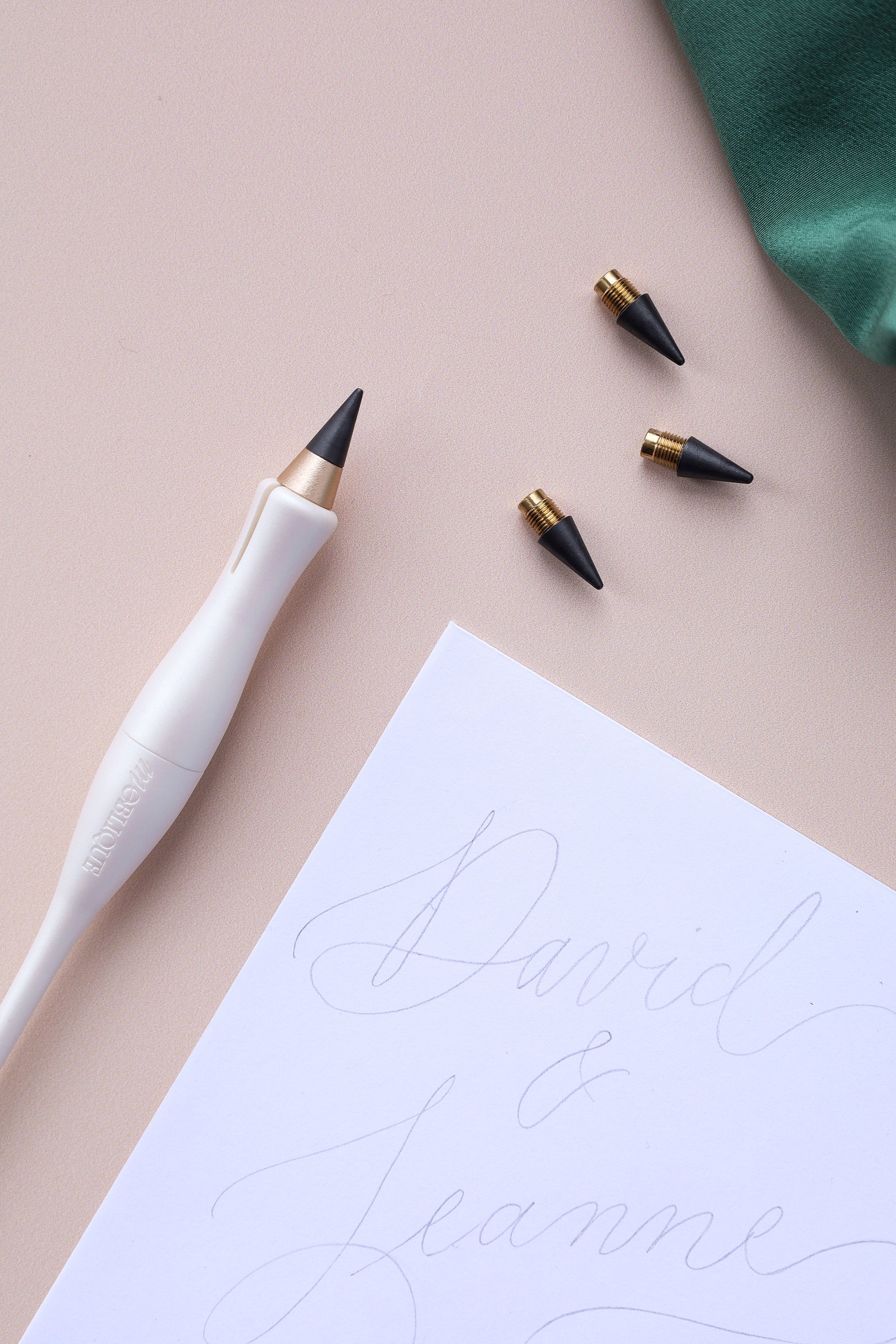 Moblique Infinity Pencil. Drawing. Black. White. Copper. - Etsy