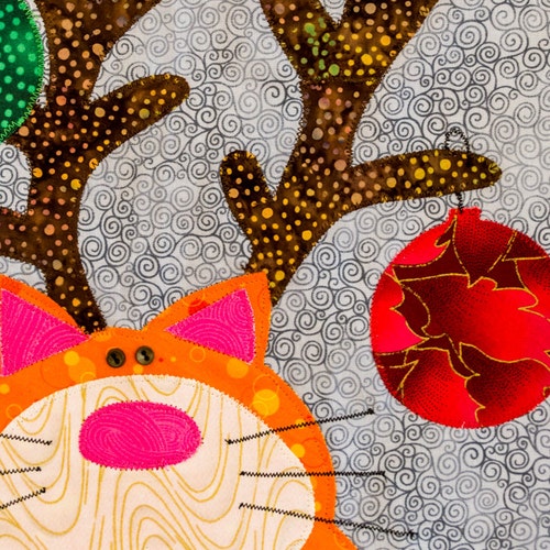 Paper Strip Piecing Raw Edge Applique Quilt Karma Pattern Reindeer Cat ...