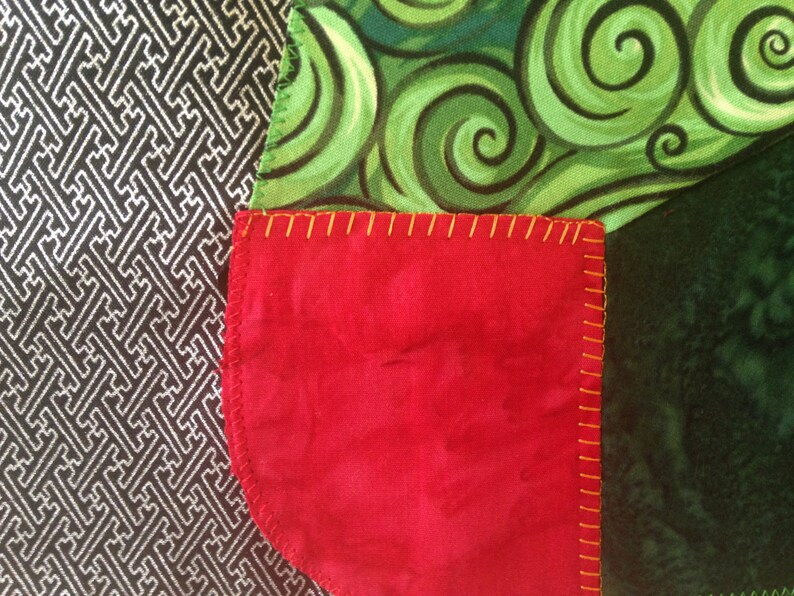 Santa Dewie Dog Quilt Karma Pattern Paper Strip Piecing Raw Edge ...