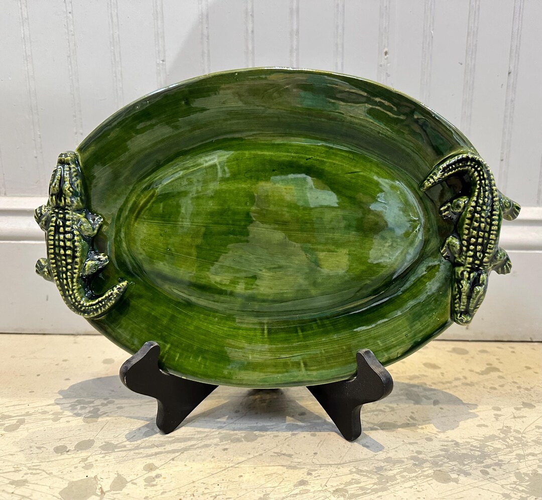Leaf Green Alligator Serving Plate Ceramic Handmade Souvenir Plate 11 ...