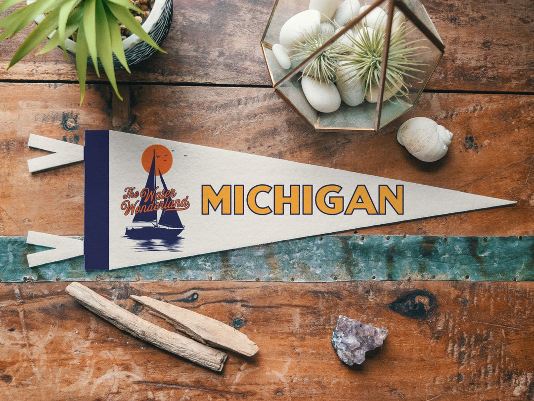 Michigan State Felt Pennant | Great Lakes State Pride Banner Wall Art ...