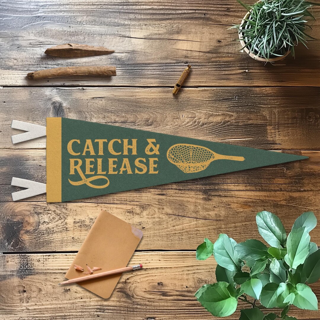Catch and Release Fish Felt Pennant Vintage Sport Fishing Banner, Funny ...