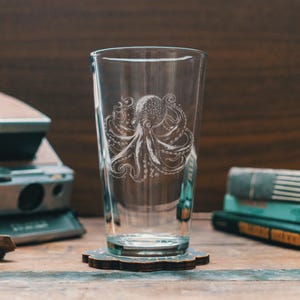 Octopus Glasses Personalized Ocean Sea Creature Whiskey, Wine & Beer ...