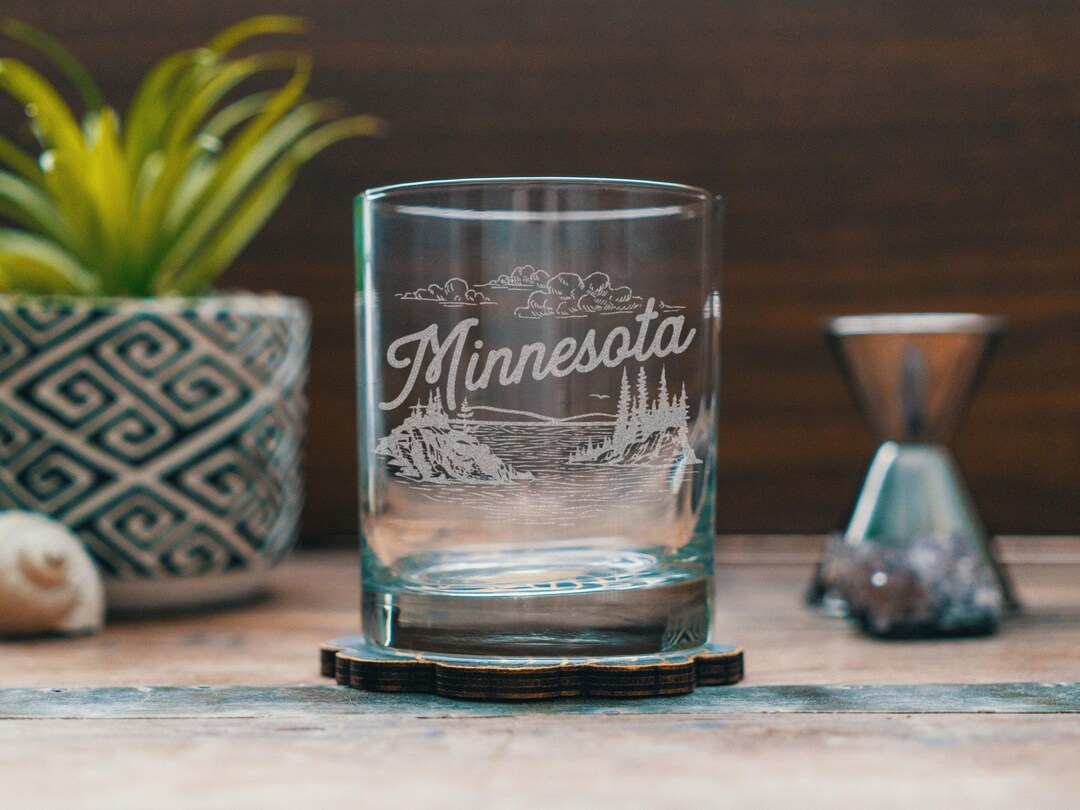 Minnesota State Engraved Glasses | Personalized Landscape Etched ...