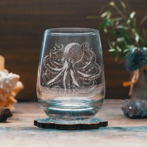 Octopus Glasses | Personalized Ocean Sea Creature Whiskey, Wine & Beer ...