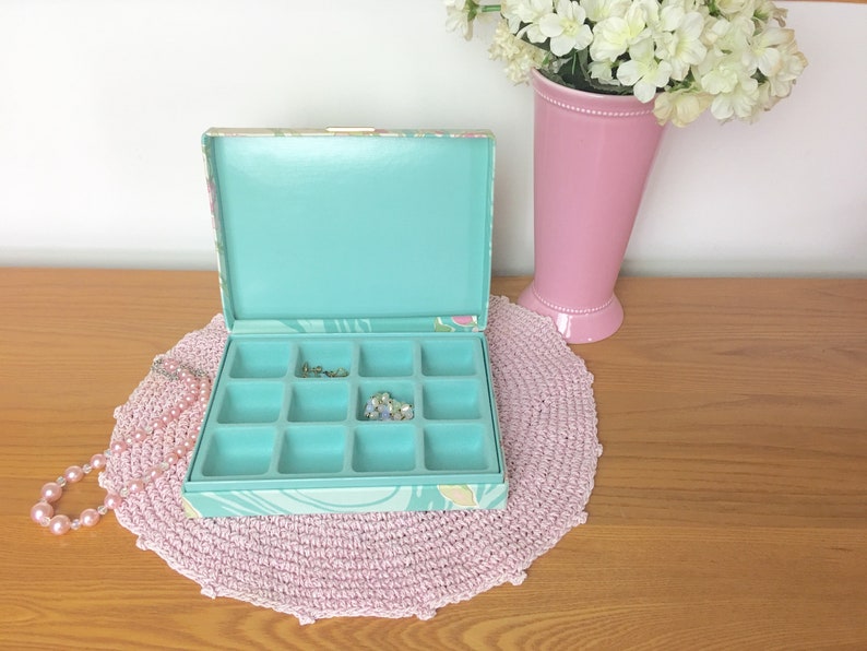 Vintage Fabric Jewelry Box 12 Compartment | Etsy