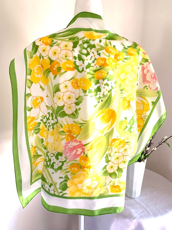 Vintage Avon SM Kent Spring "Floral Burst" Scarf 1978… - Gem