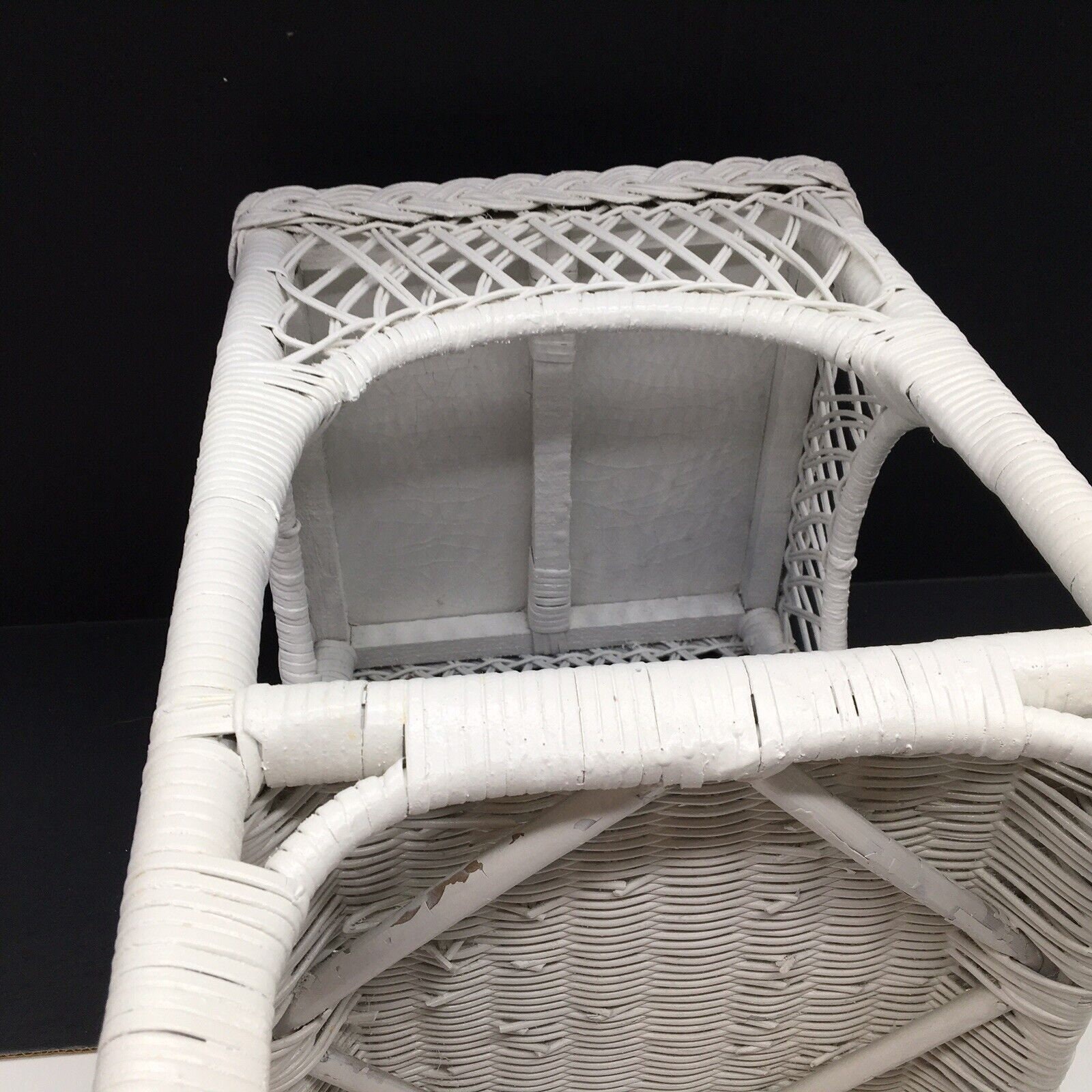 Vtg White Wicker Accent Table Plant Stand Beachy Boho Cottage Core ...