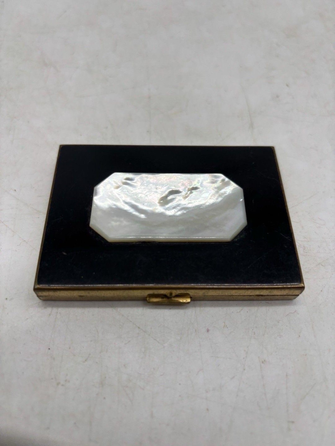 Vtg Shields Mid Century 1950s Rouge and Powder Compact Mother of Pearl ...