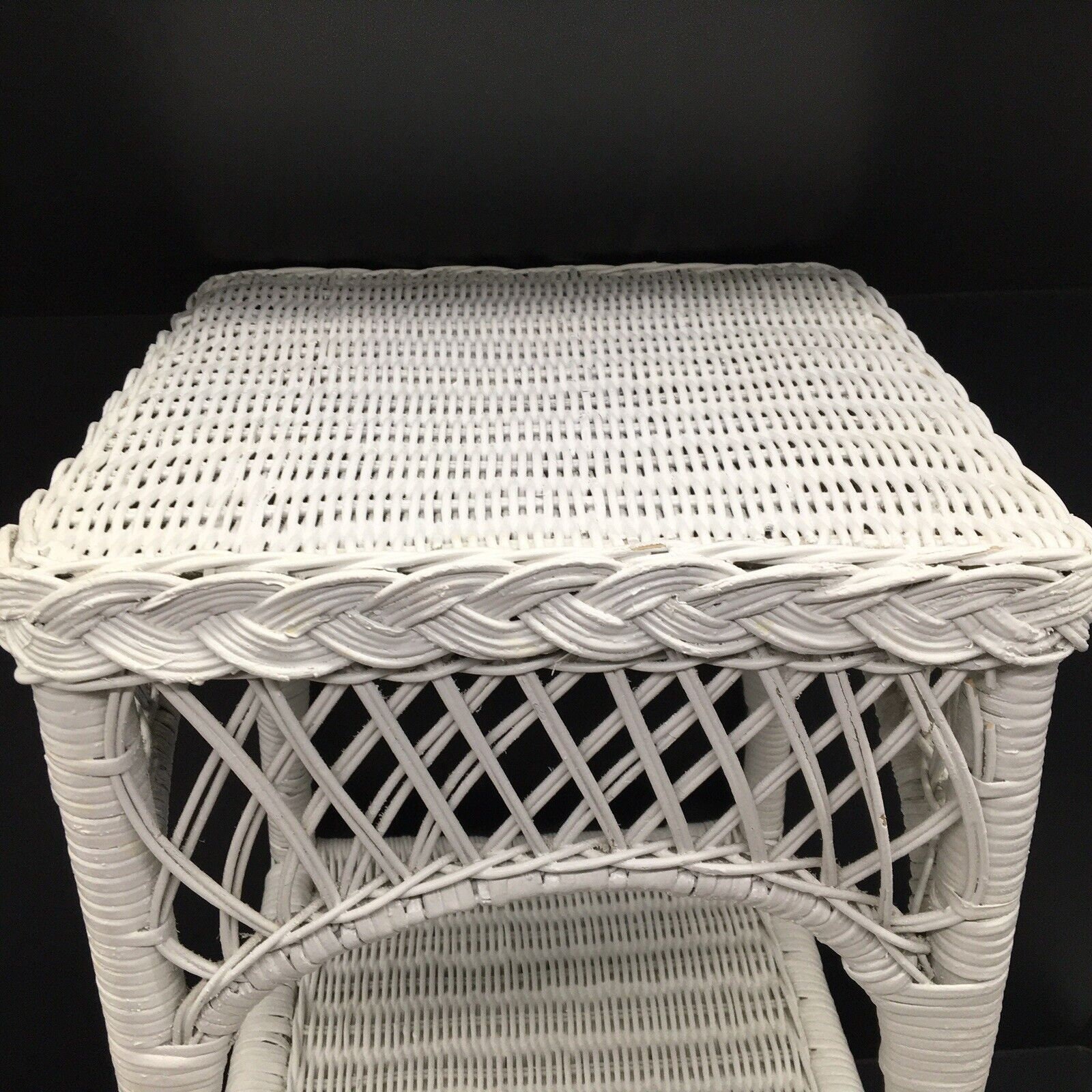 Vtg White Wicker Accent Table Plant Stand Beachy Boho Cottage Core ...