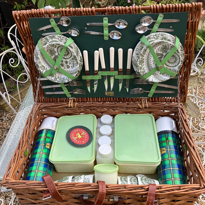 Vintage Picnic Set - Etsy UK