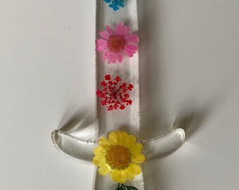 Custom Decorative Dried Pressed Flowers or Flower Petal Floral Dagger ...