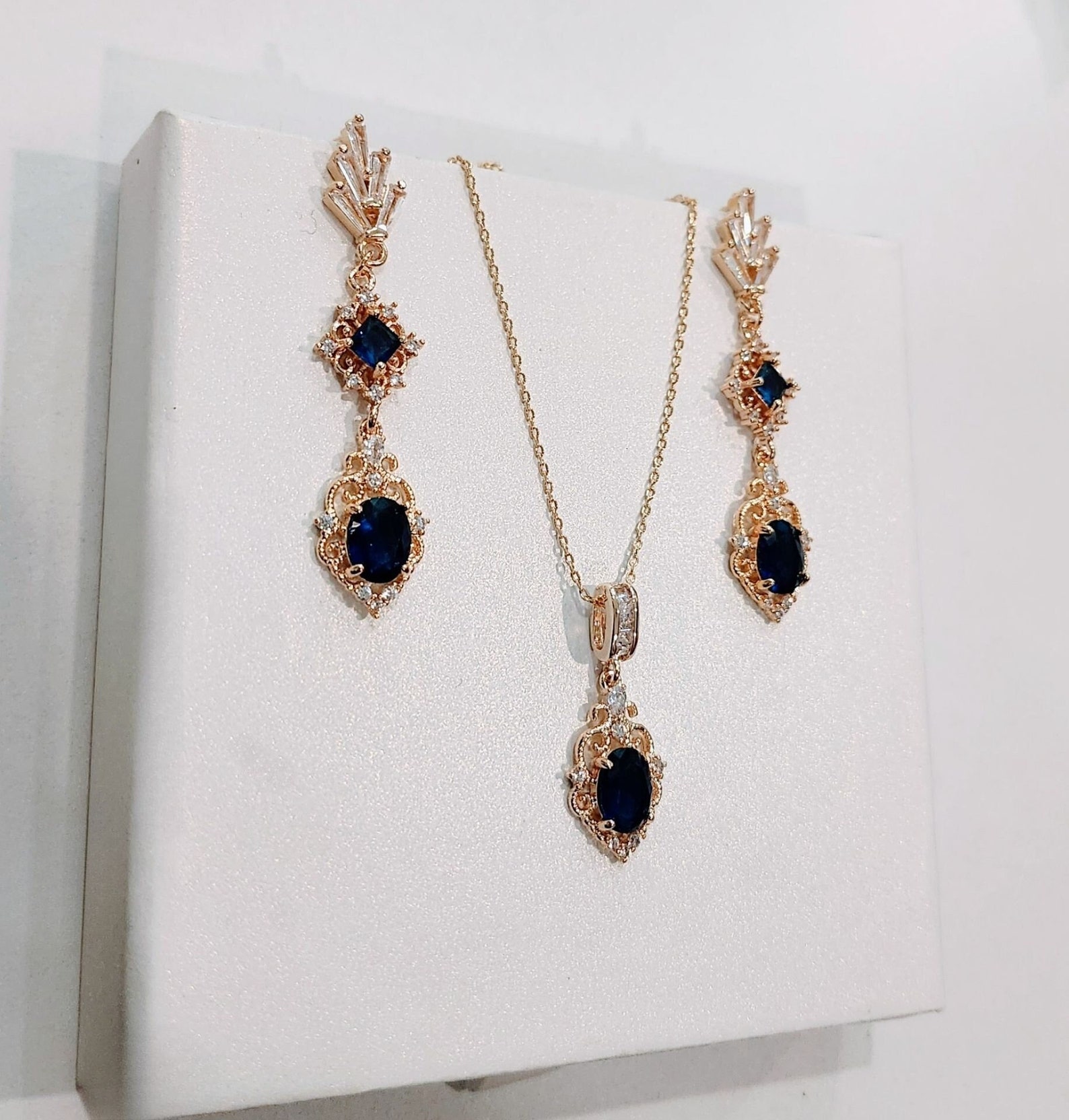 Navy Blue Art Deco Earrings, Sapphire Bridal Earrings, Dark Blue 1920s ...