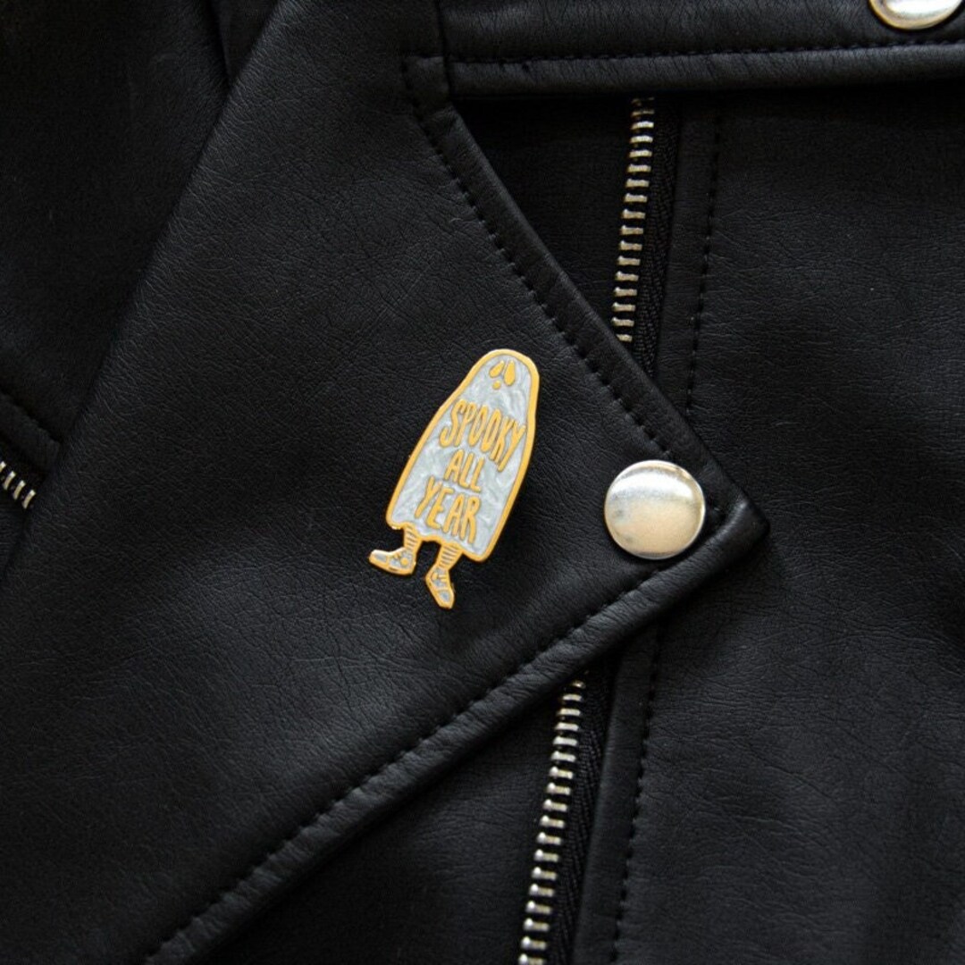 18k Gold Spooky Ghost Enamel Pin - Limited Edition Collectible - Etsy