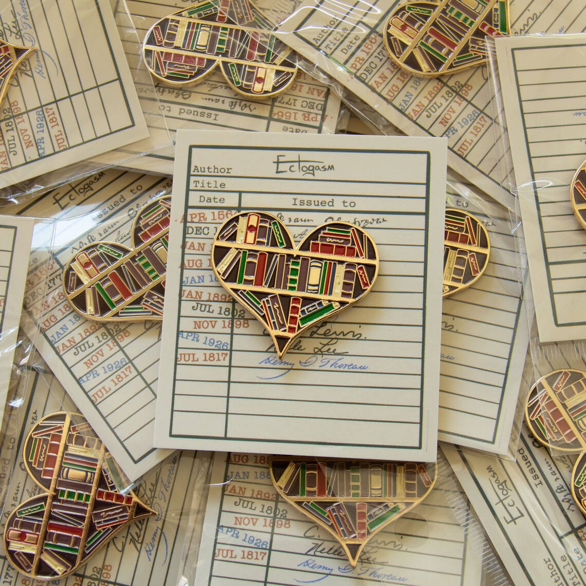 Library Heart Shaped Bookshelf Enamel Pin in Gold Gifts for - Etsy