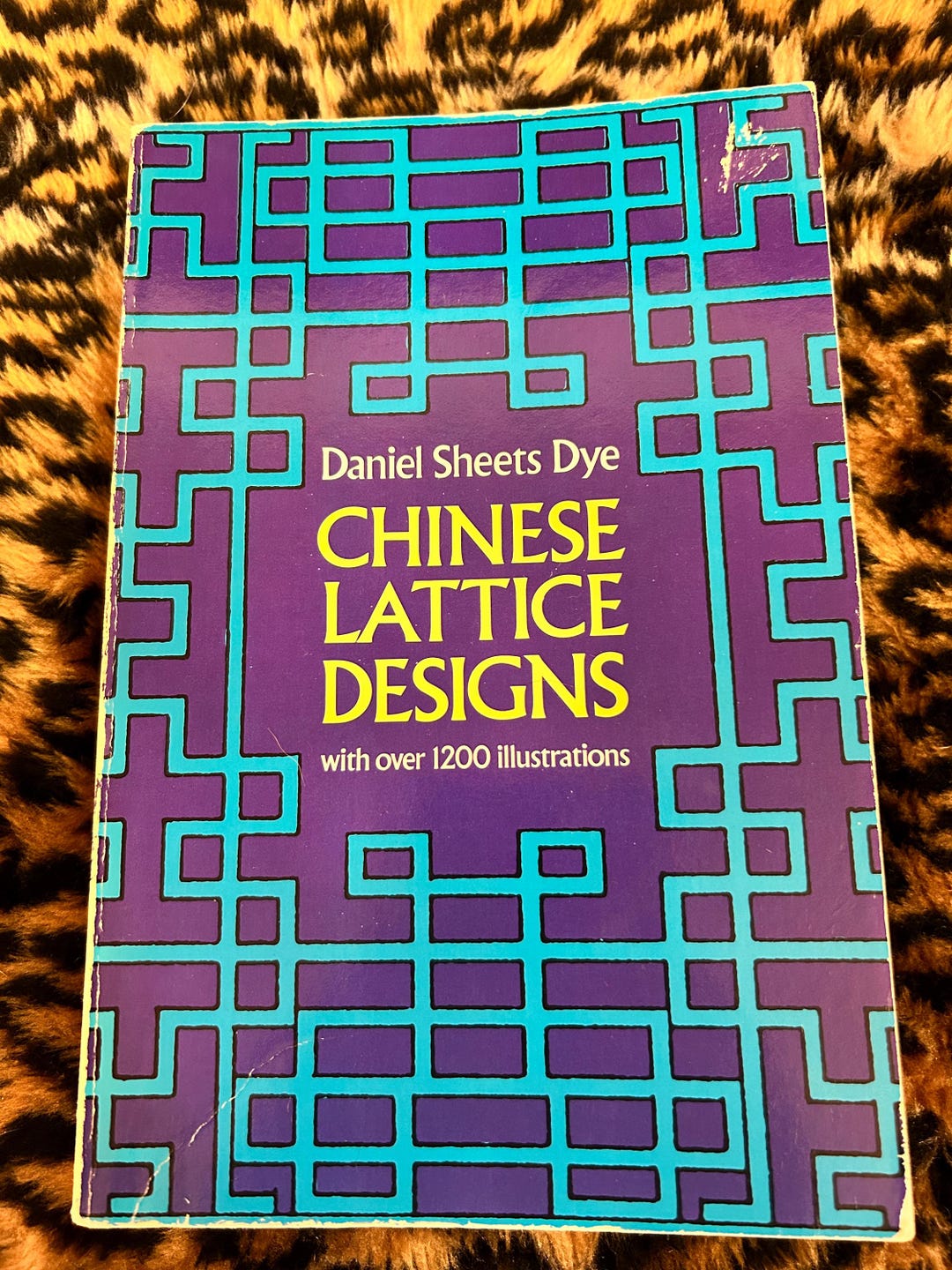 Chinese Lattice Designs With Over 1200 Illustrations by Daniel Sheets ...