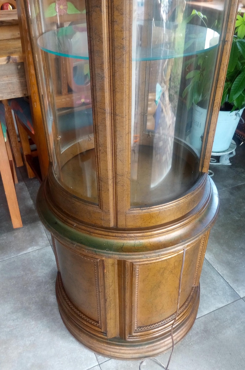 Vintage Round Curio Display Glass Gold Gilt Hollywood Regency Cabinet W ...