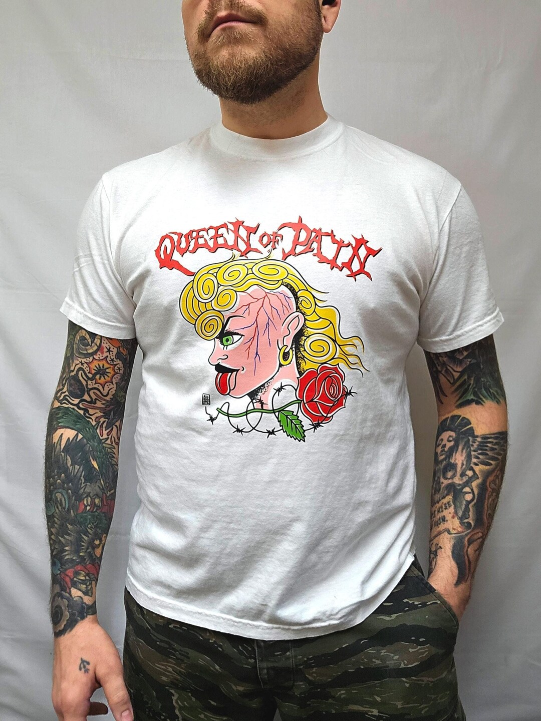 Queen of Pain T-shirt - Cheapo Grosso Blackline Artwork Pro Wrestling ...