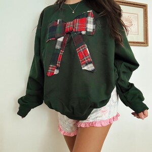 Patchwork Bow Sweatshirt, Christmas Patchwork Crewneck, Cute Plaid Bow ...