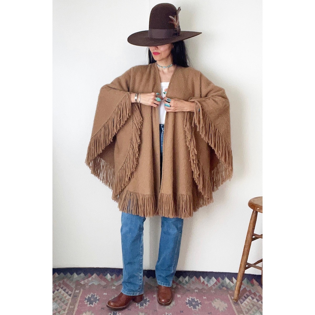 Vintage Peruvian Alpaca Poncho / Wool Shawl / Ethnic Wrap / One Size - Etsy