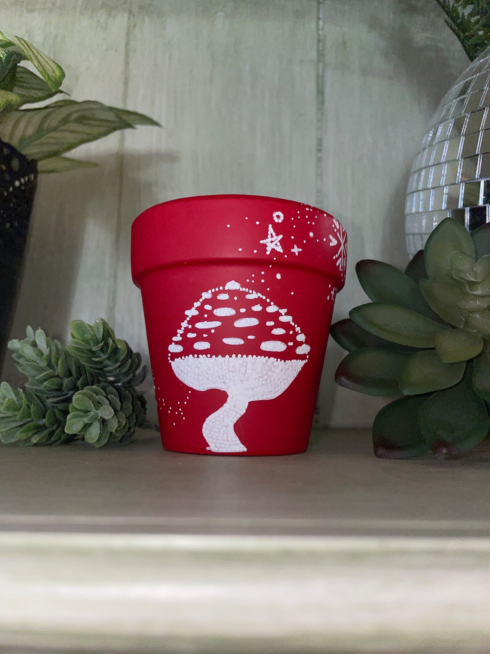 Red & White Mushroom Pot dots - Etsy
