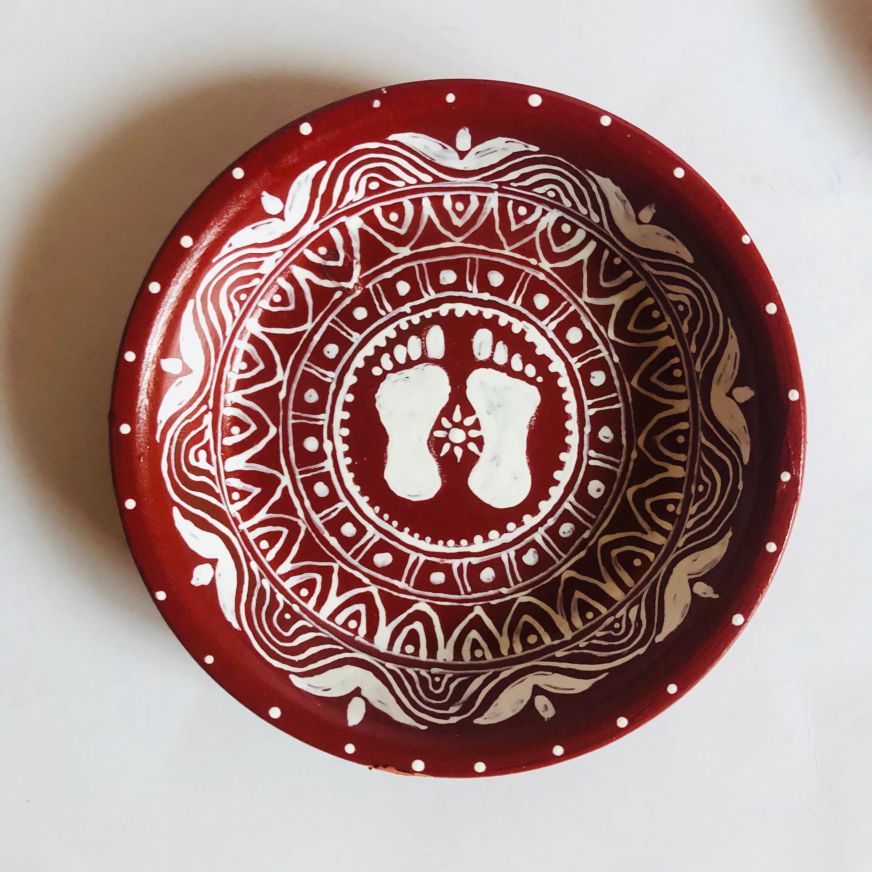 Clay diya Handpainted with beautiful aipan art/Diwali | Etsy