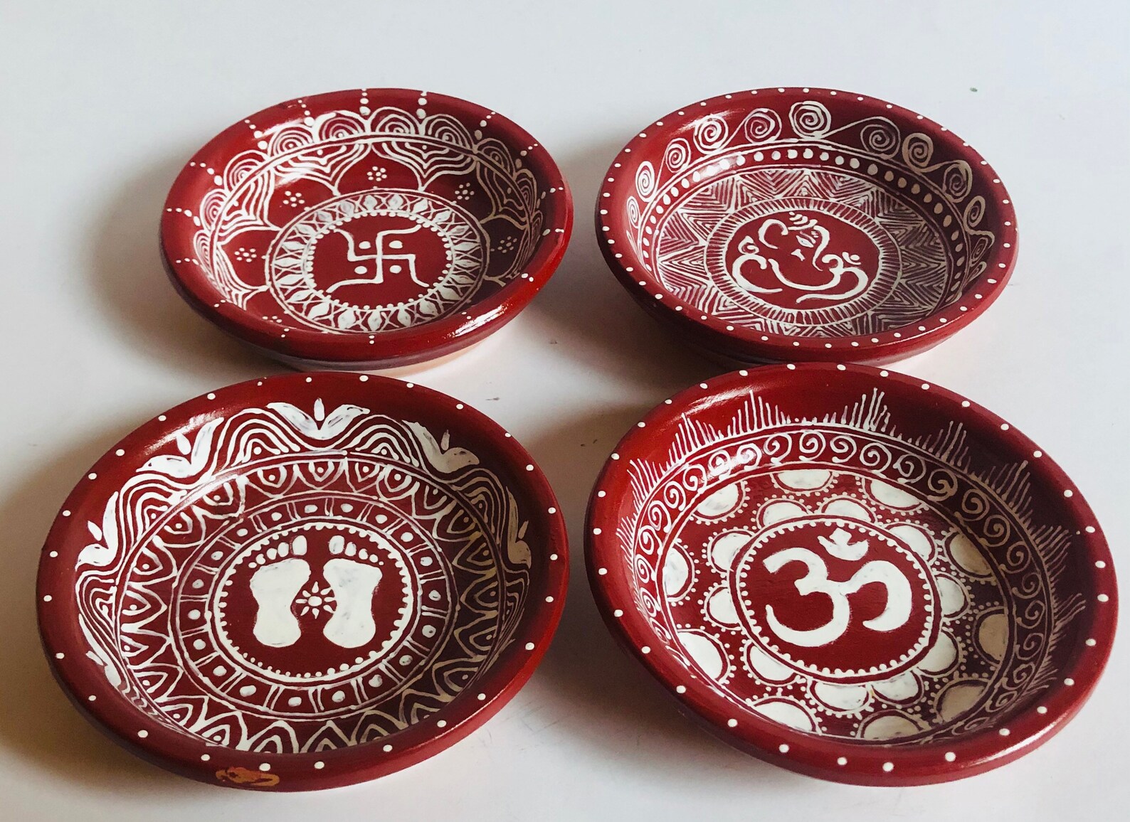 Clay Diya Handpainted With Beautiful Aipan Art/diwali - Etsy