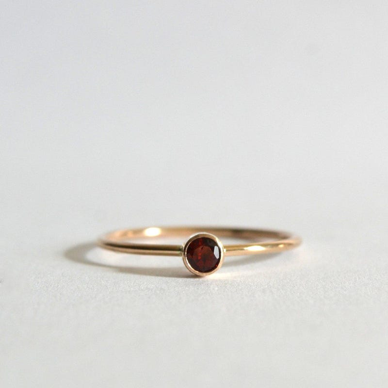 Silver Bezel Garnet Ring - Etsy
