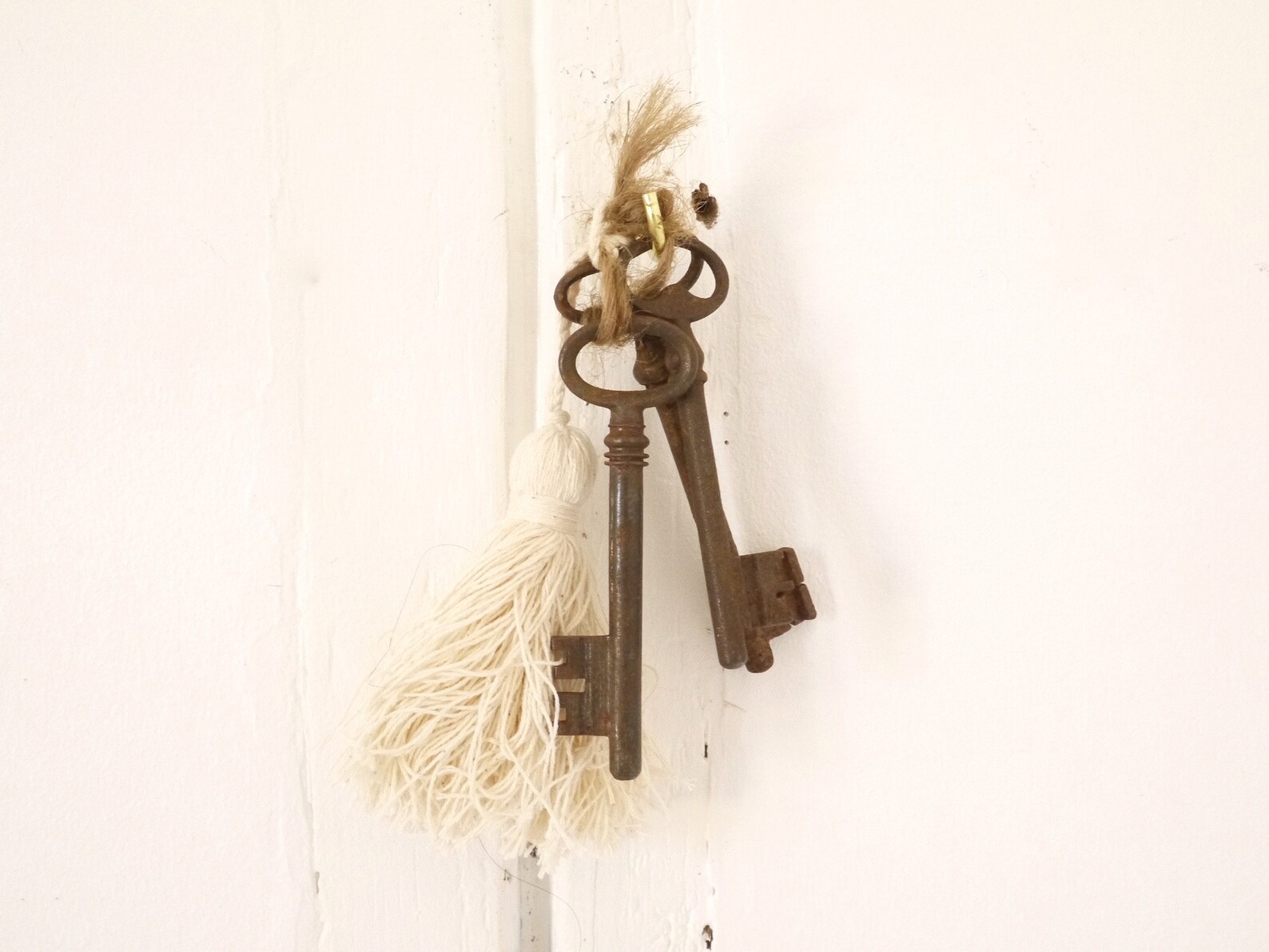 Vintage Rusty Skeleton Key With Burlap Hemp Tassel Set of - Etsy