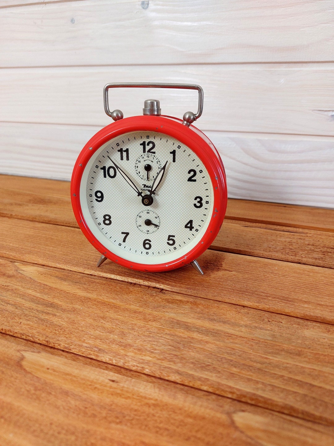 Vintage Red Alarm Clock Insa Clock Yugoslavia Mechanical - Etsy