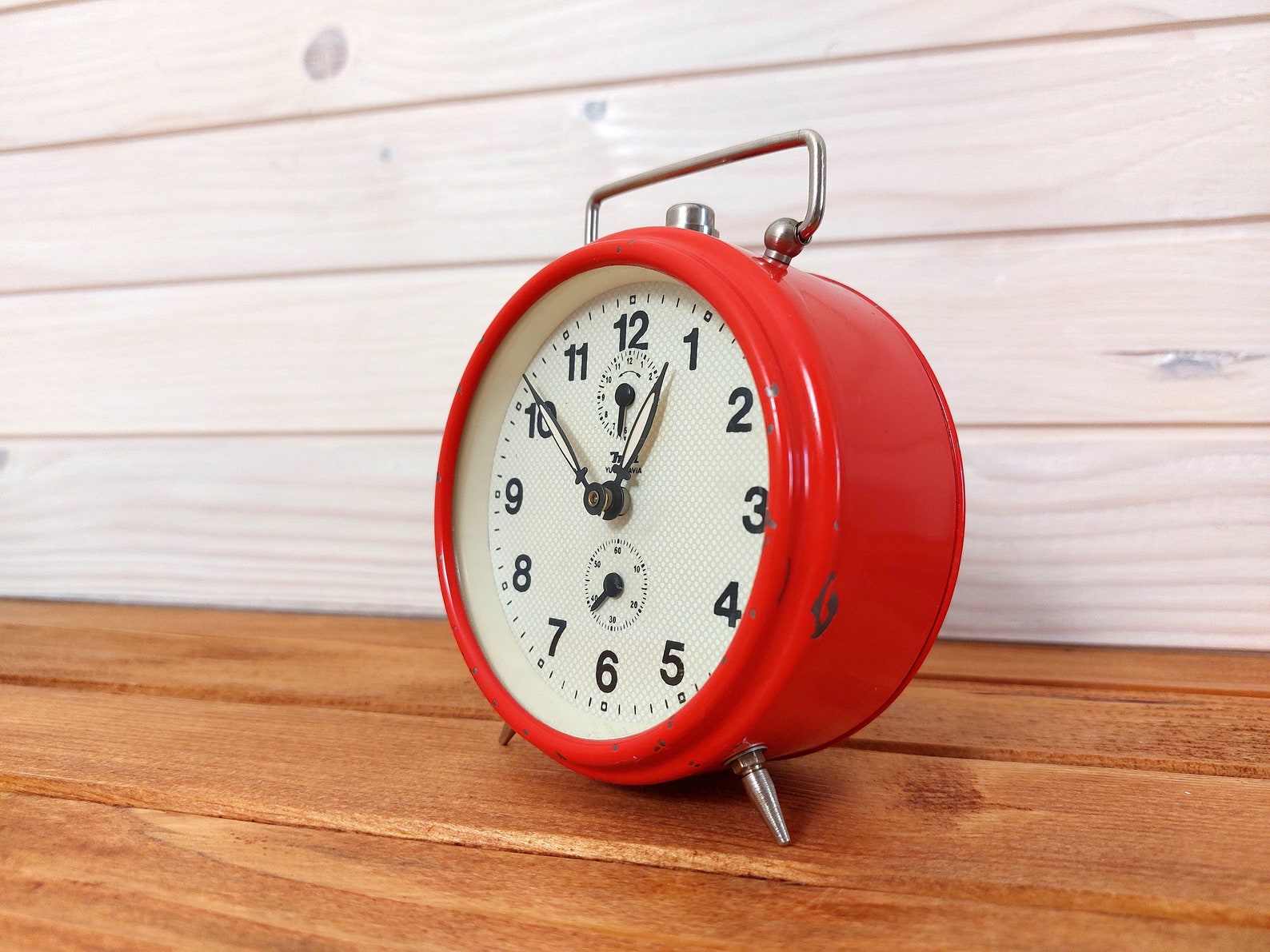 Vintage Red Alarm Clock Insa Clock Yugoslavia Mechanical - Etsy