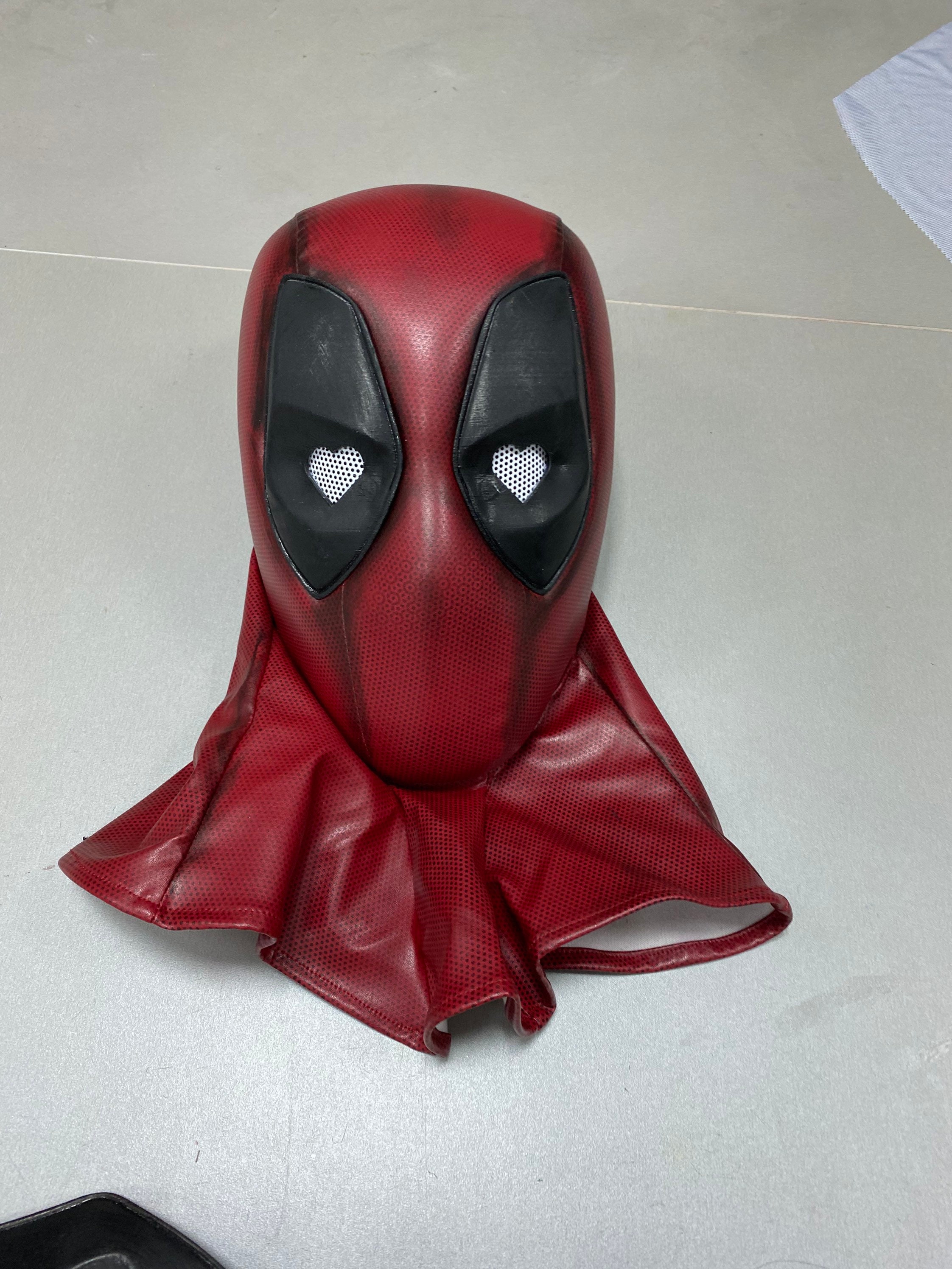 Deadpool DELUXE movie mask with 3 removable magnet eyes | Etsy