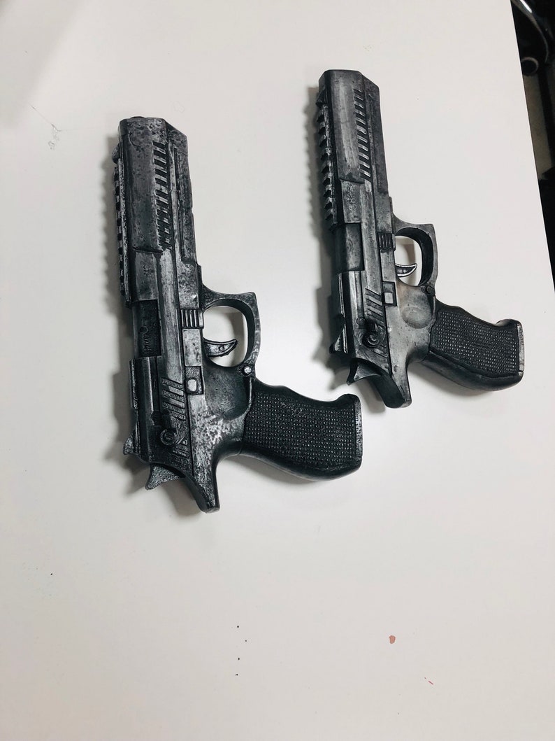 Deadpool movie gun / Deadpool guns/ Deadpool props/ Deadpool | Etsy