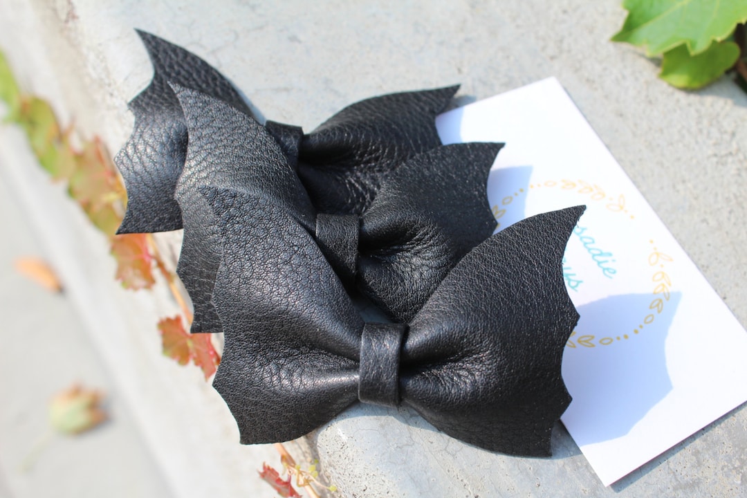 Bat Wing Bow, Small & Large Sizes! Halloween Bow, Fall Bow, Halloween ...