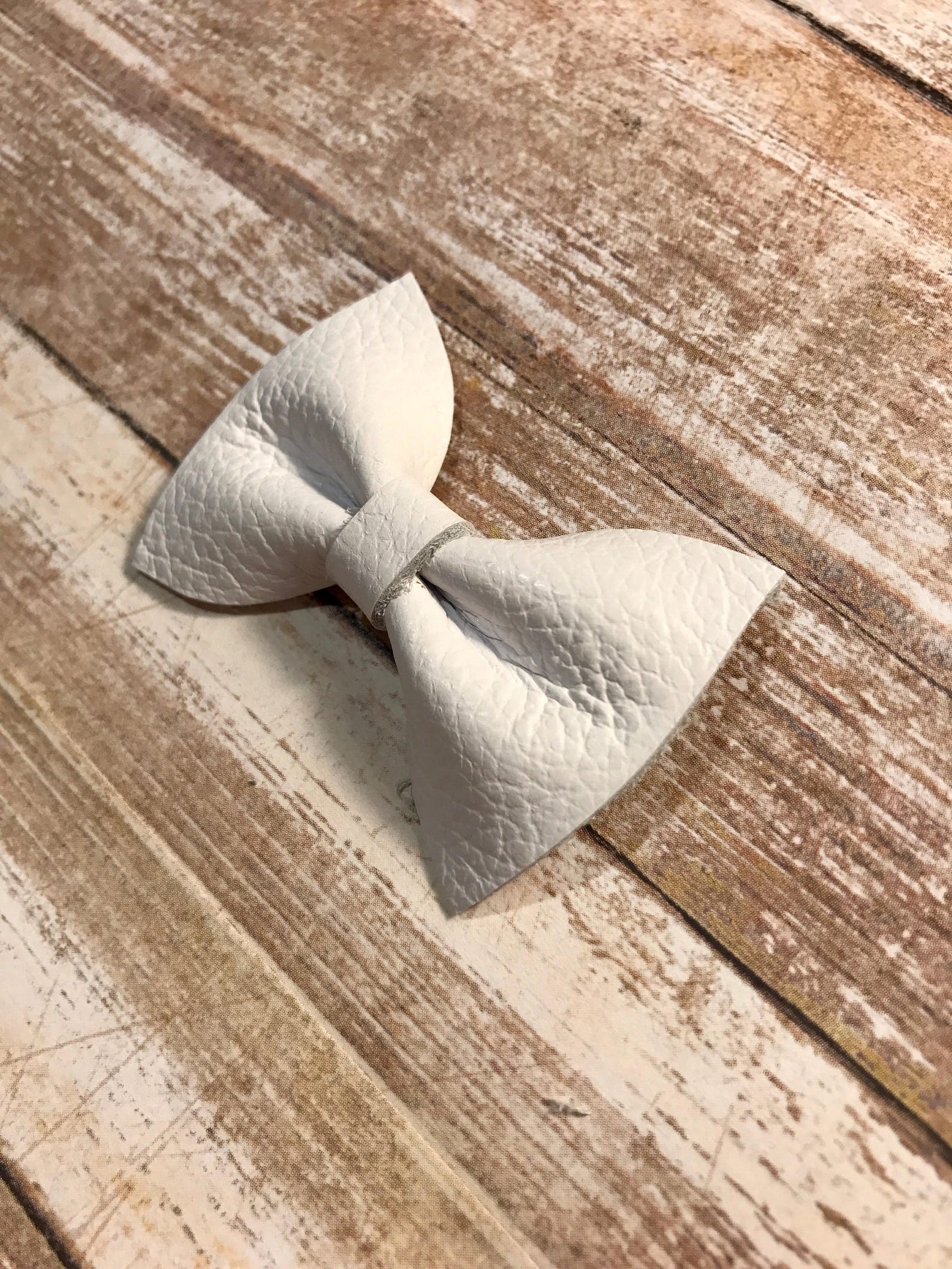 Small Classic Leather Bow Leather Bow Handmade Bow Baby - Etsy