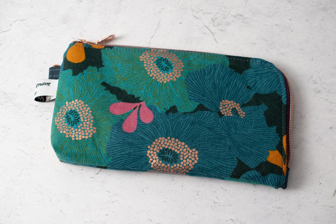 Yarrow Wristlet - Easy Access With Zip Around Access - Wristlet Wallet ...