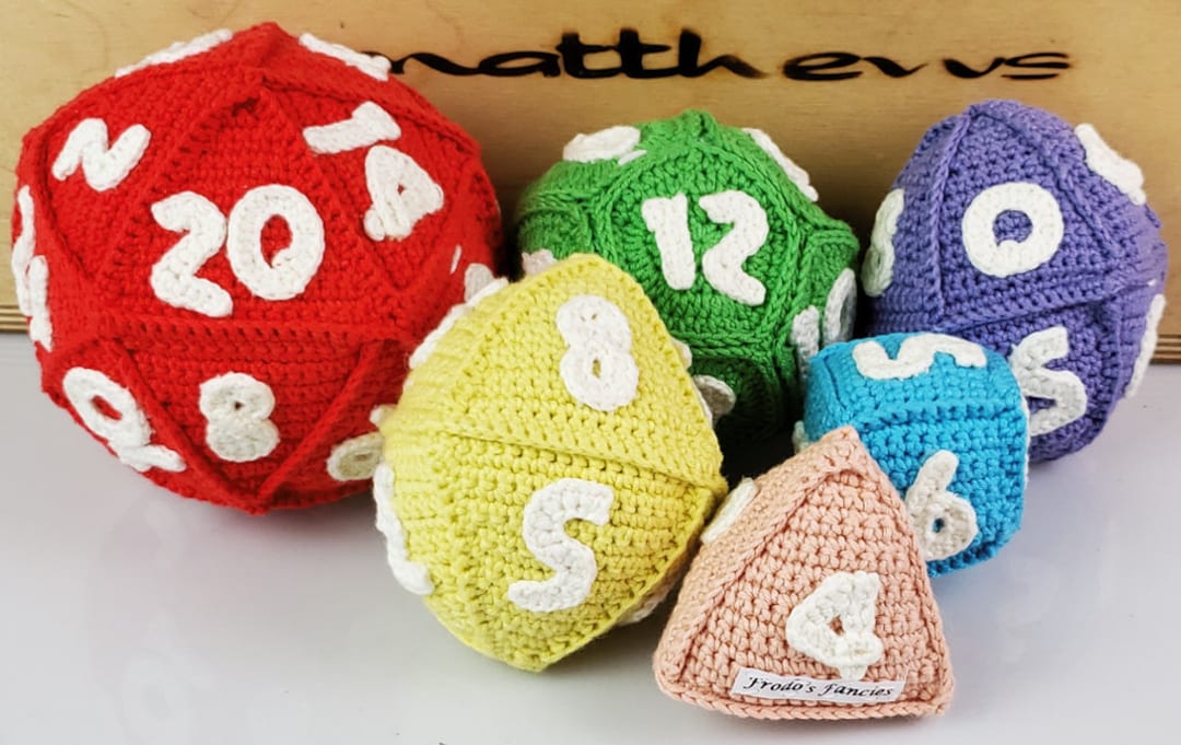 SMALL SET Crochet Dice Set. Set of 6 or Set of 7 Crochet Dice - Etsy